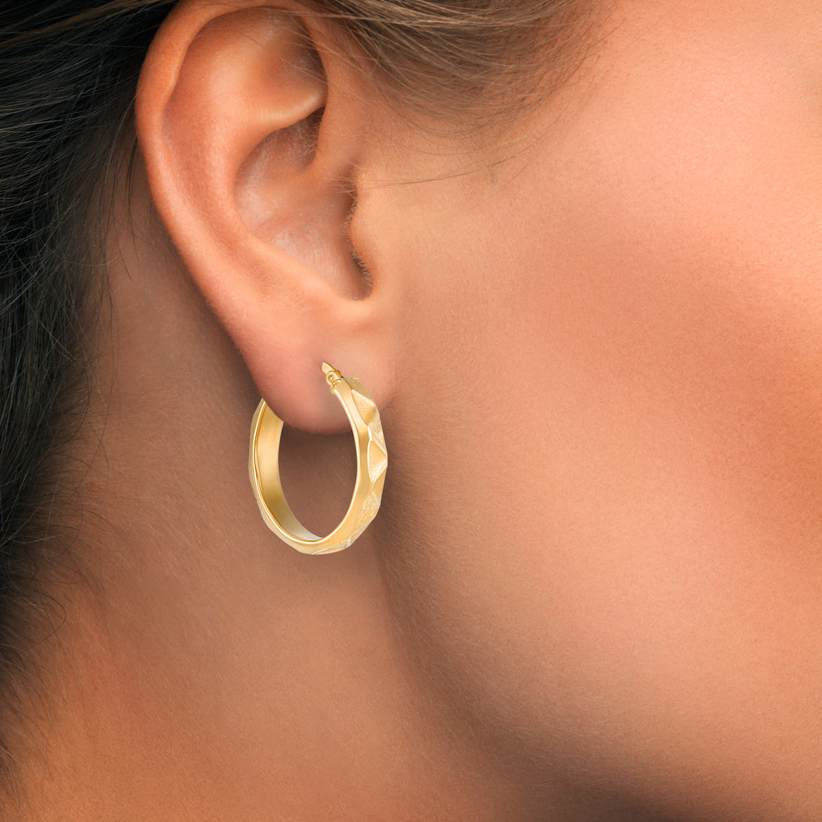 14K Gold Satin and Diamond Cut Sculpted Medium Oval Hoop Earrings, Mad – I Heart Jewels